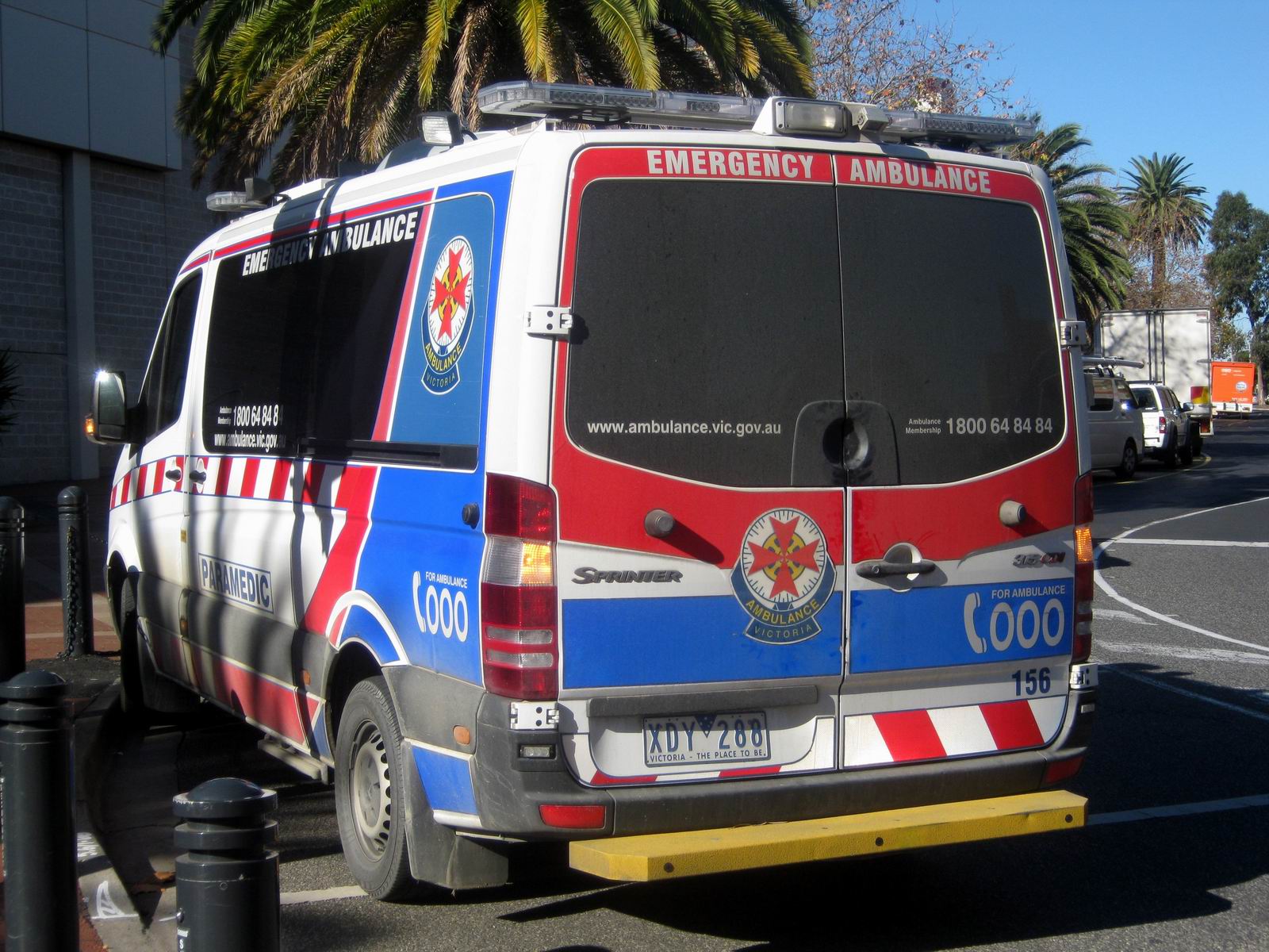 Ambulances From Around The World - Australia 23