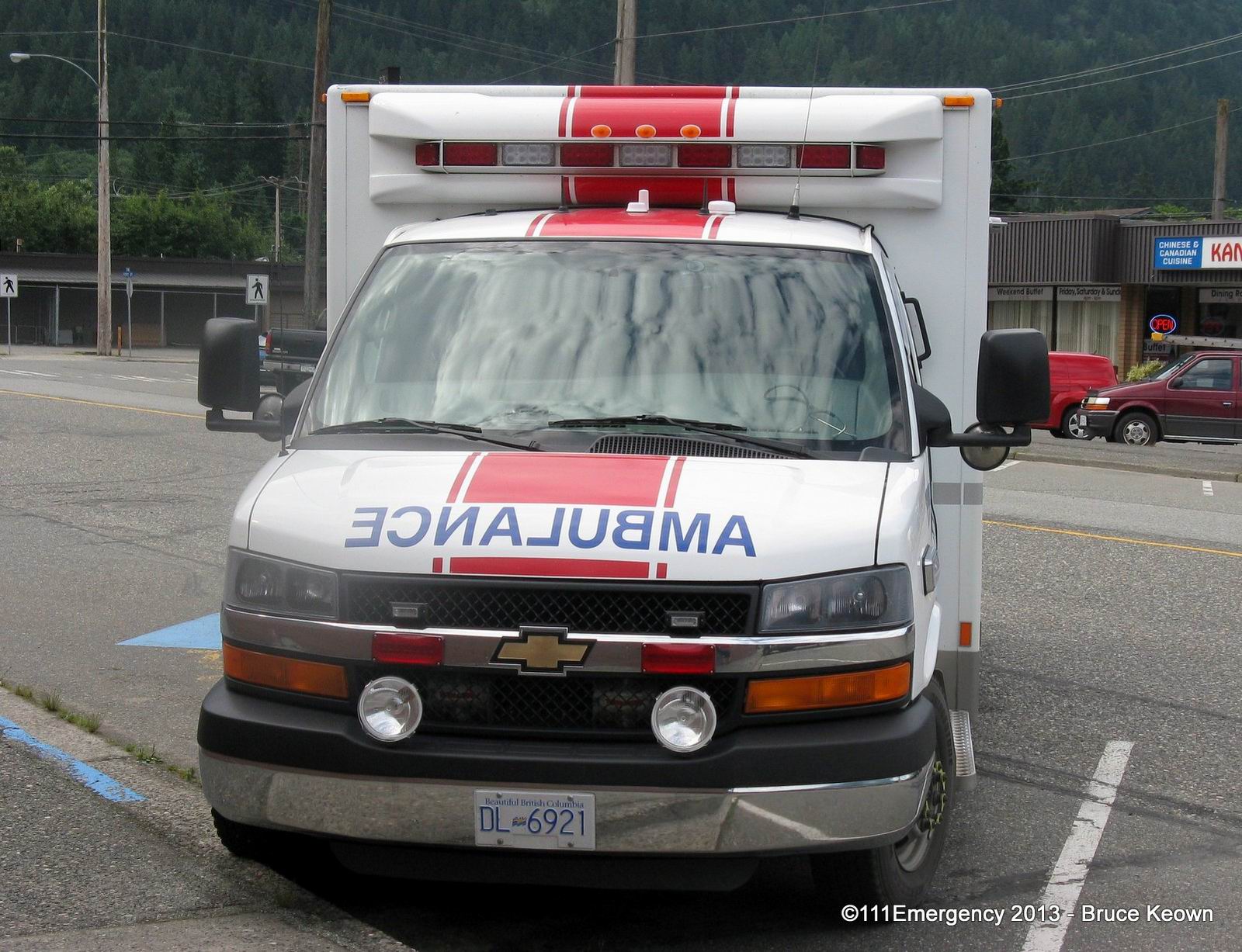 AMBULANCES FROM AROUND THE WORLD - CANADA 8
