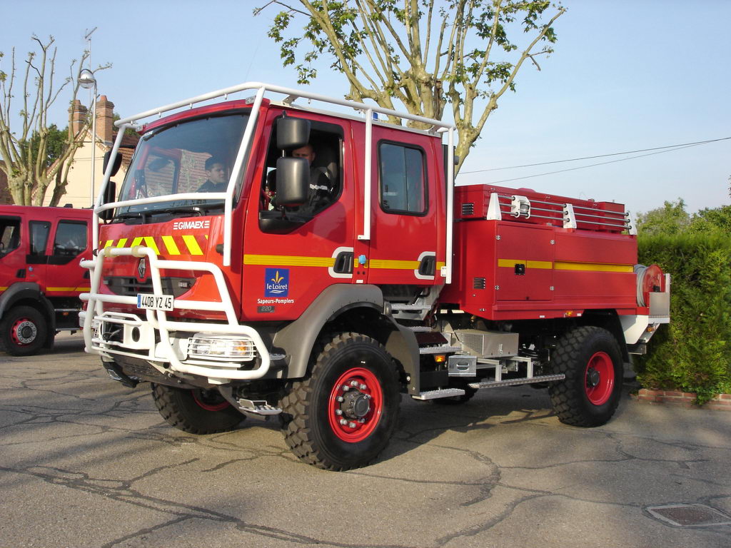FIRE APPLIANCES FROM AROUND THE WORLD - France